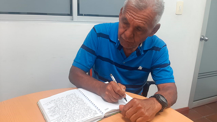 Francisco Caicedo, el deportista que le apostó a la literatura