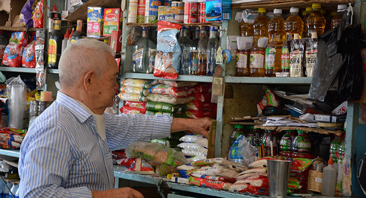 Tiendas de barrio crecen en ventas, las de minimercados y mayoristas caen